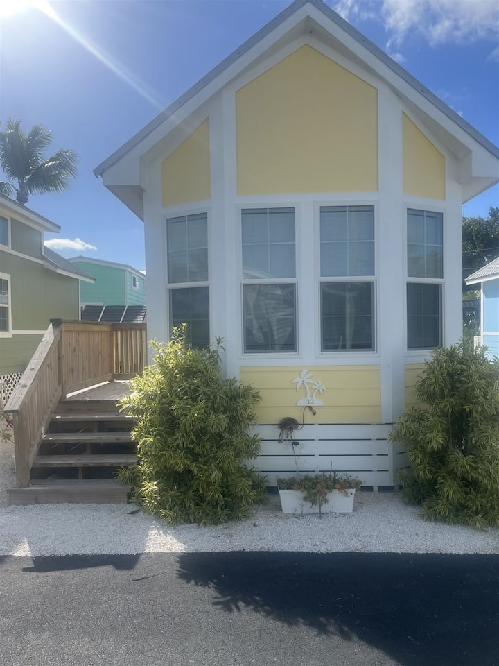 1 Bdrm Keys Cottage With Sleeping Loft |Sleeps 6 - Marathon, FL