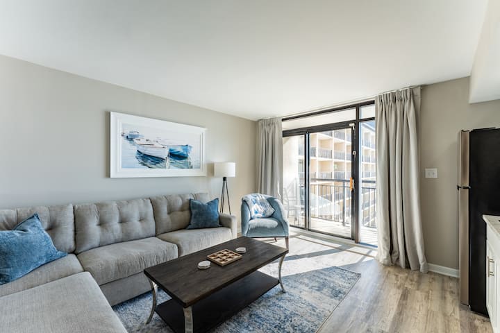 Oceanfront Resort Style Condo *Newly Renovated* - North Myrtle Beach, SC