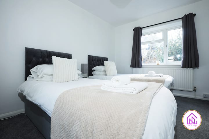 Perfect For Contractors | Fast Wifi | Free Parking - Bath