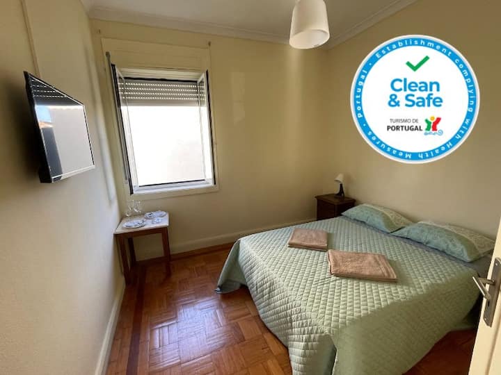 Centro De Braga - Estacio A Pagar-precisa Reservar - Braga