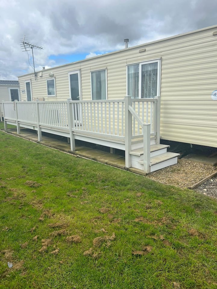 8 Berth 3 Bedroom Caravan - Mablethorpe