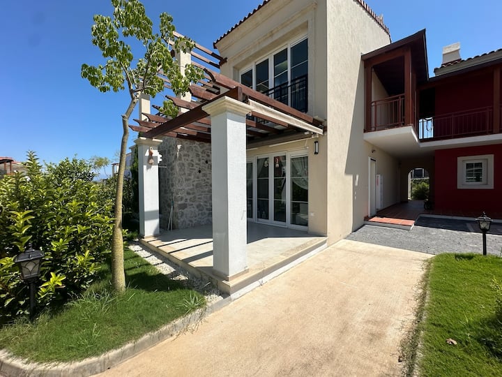 Villa Tadında 2+1 Bahçe Katı Ev - Fethiye