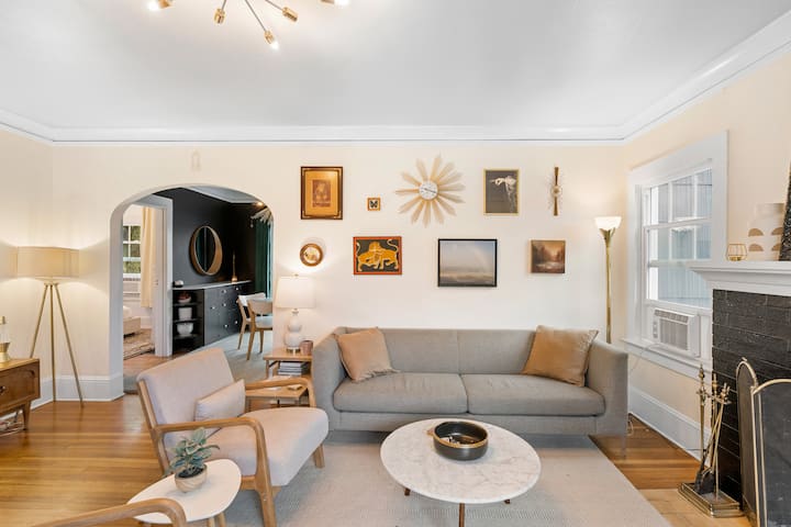 Se Cozy Living | Full Kitchen - Portland, OR