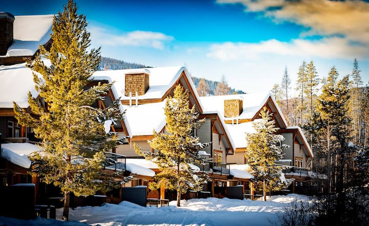 Mountain View Cabin Retreat - Kimberley, BC, Canada