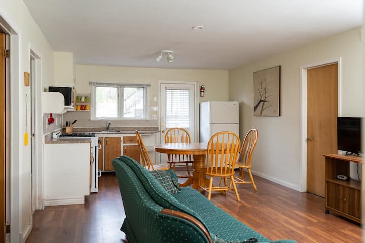 3 Bedroom Cabin #12: The Gallery - Gravenhurst
