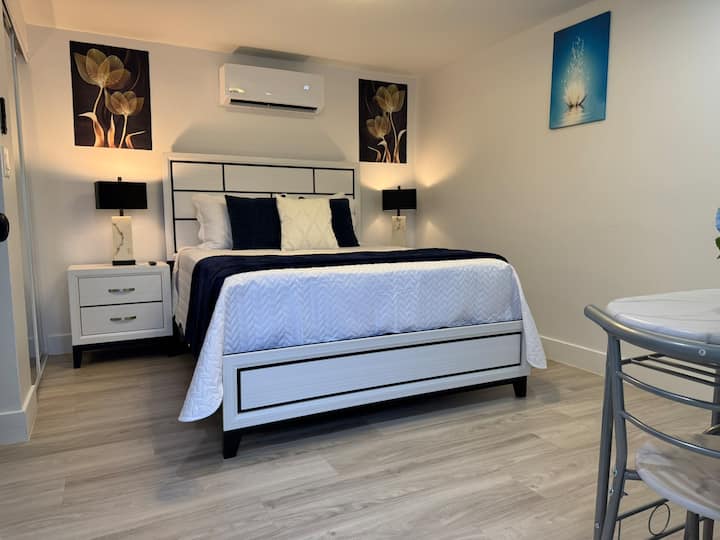 Mini Casa - Tampa, FL