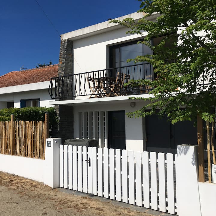 Ile De Noirmoutier 800 M Plage, Idéal 2 Familles - Barbâtre