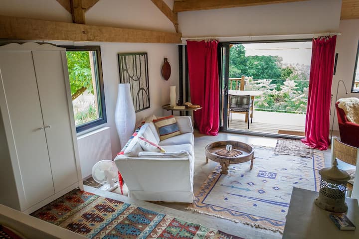 Tranquil Gîte With Private Pool - Dordogne
