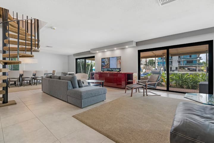 Paradise 2br-3br W/ Pool, Balcony, Patio- Las Olas - Fort Lauderdale