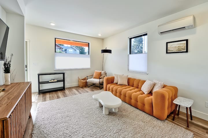 Pine Guest Suite In Fairhaven - Bellingham, WA