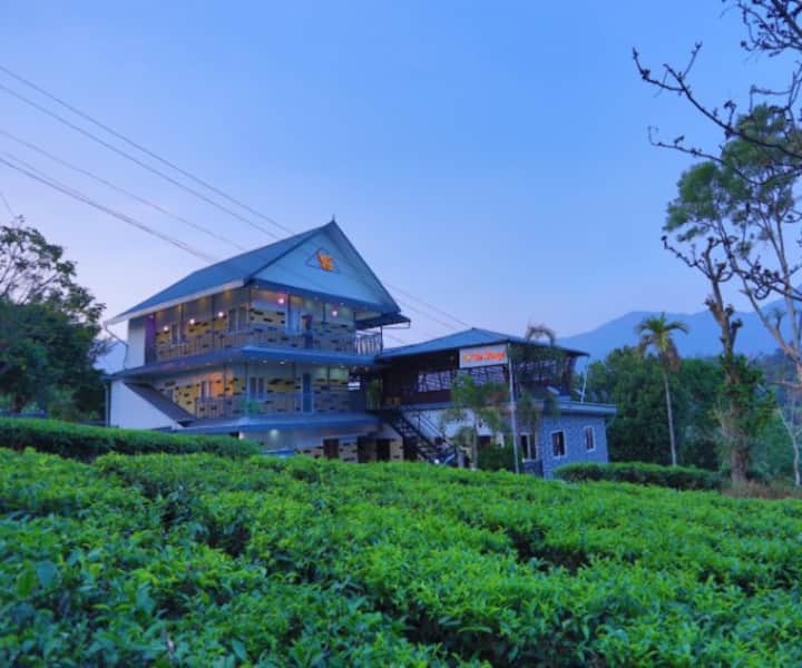 3 Rooms In Hamlet Heaven - Pala