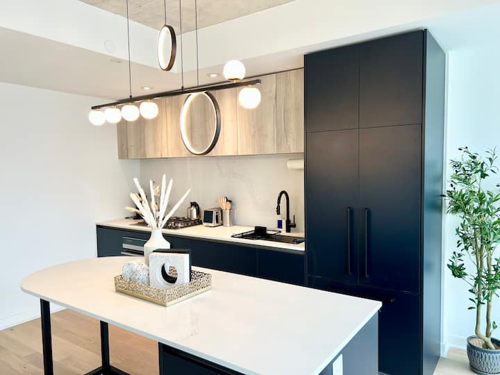 Gorgeous Townhome: 3bed 2.5bth - Toronto