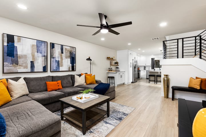 Serene Scottsdale Lake House - Scottsdale, AZ