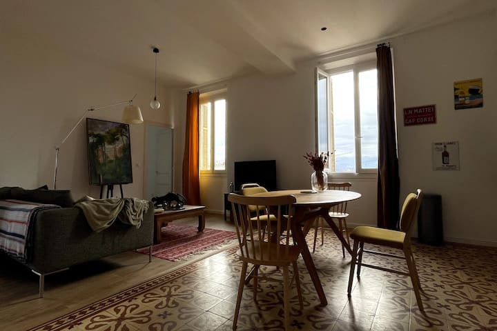 F3 De Charme En Centre-ville. - Ajaccio