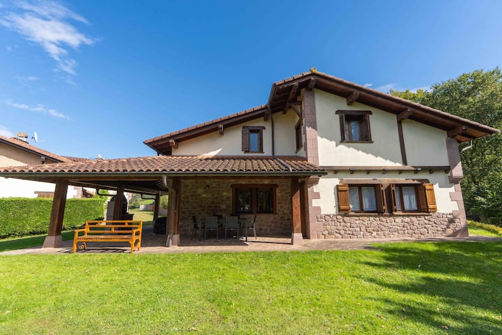 Casa Rural Eizaola En Etxalar - Ainhoa