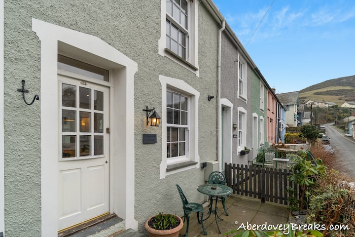 Copperhillcottage | Aberdovey |3 Bedrooms |Sleeps5 - Tywyn