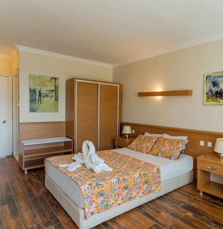 Aqua Nina Hotel - İKi Kişilik Deluxe Oda - Edremit, Balıkesir