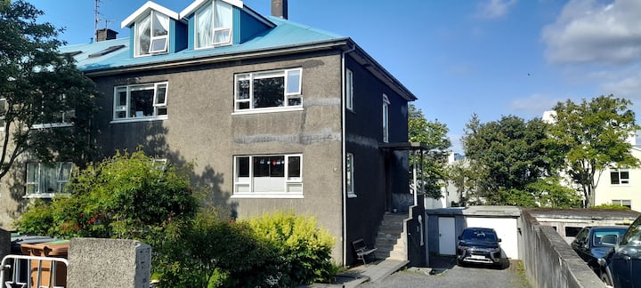 Leifsgata 15 - Reykjavik