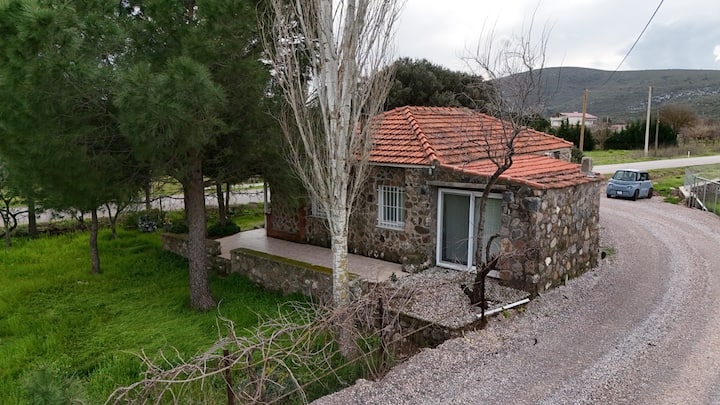 Bahçeli, ŞIrin Taş Köy Evi - Barbaros