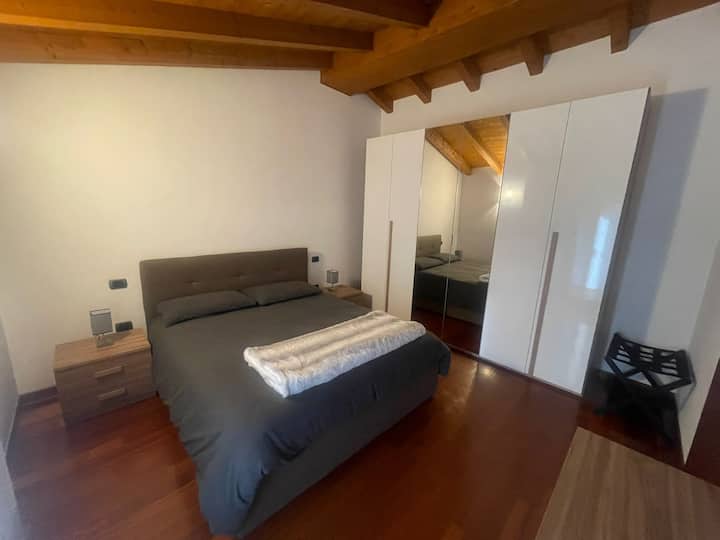 Bella Vita House - Camera Matrimoniale - Asolo