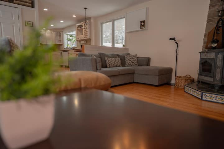 3br West Point Retreat-3min To Back Gate+ King Bed - Highlands, NY