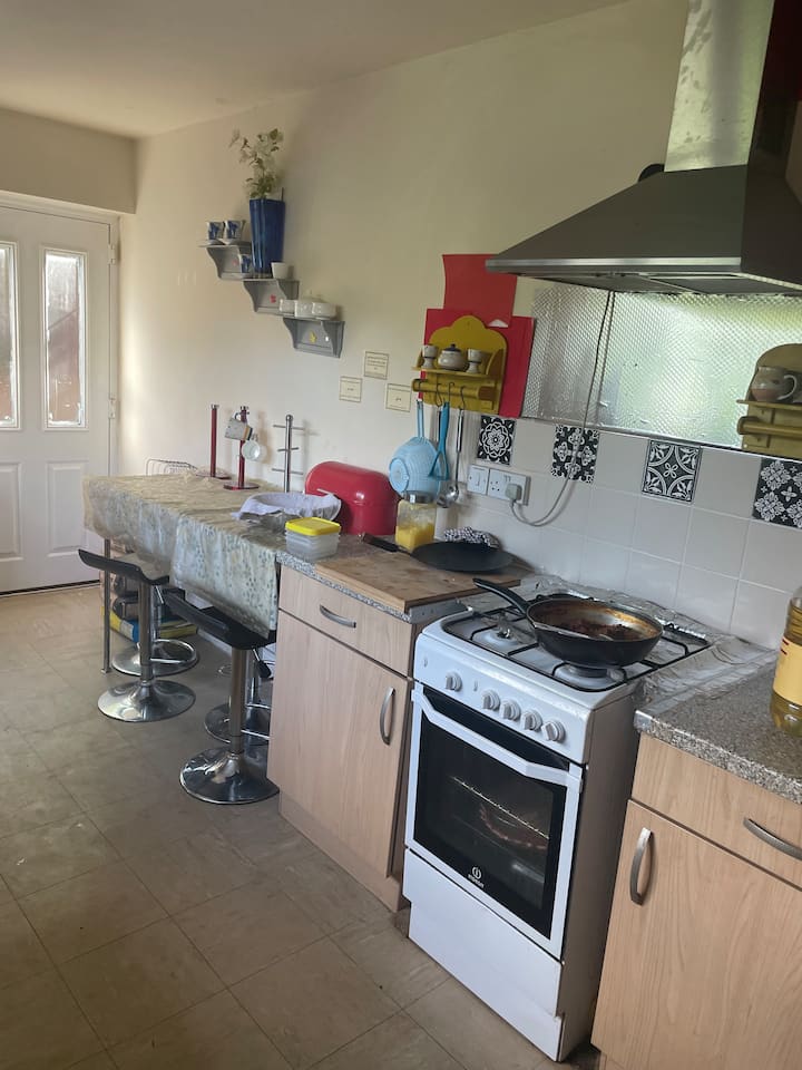 3 Bedroom House - Leeds