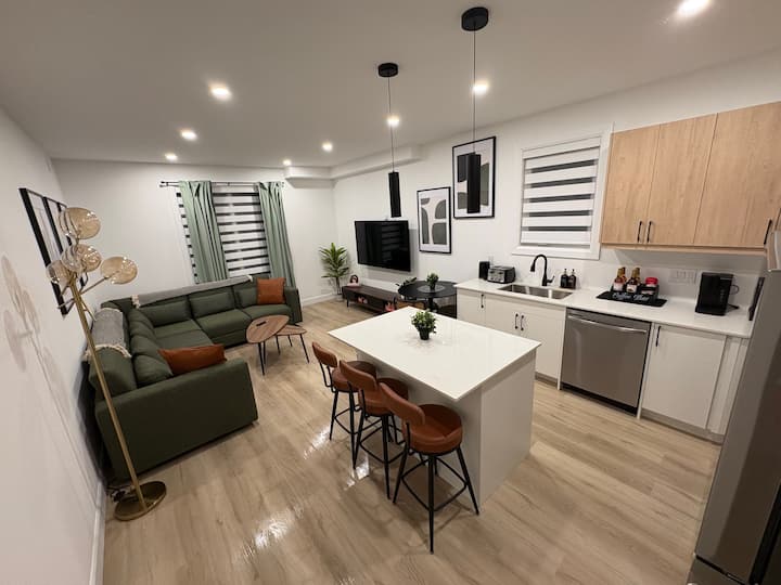 New Build 2 Bd / 2 Bath W Garage - Ontario