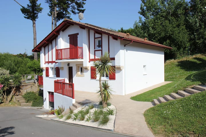 Maison Classée 3* Et Sa Piscine, Saint Jean De Luz - Saint-Jean-de-Luz