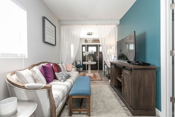 Exquisite Private Home In Central St. Pete! - St. Petersburg, FL