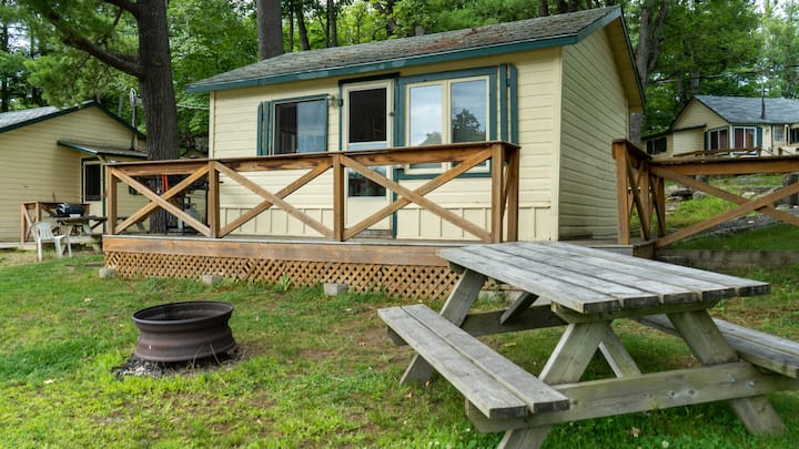 Studio Cottage #9: Virginia Pine - Bracebridge