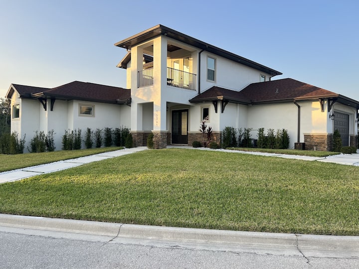 New House Near Downtown - Fort Myers