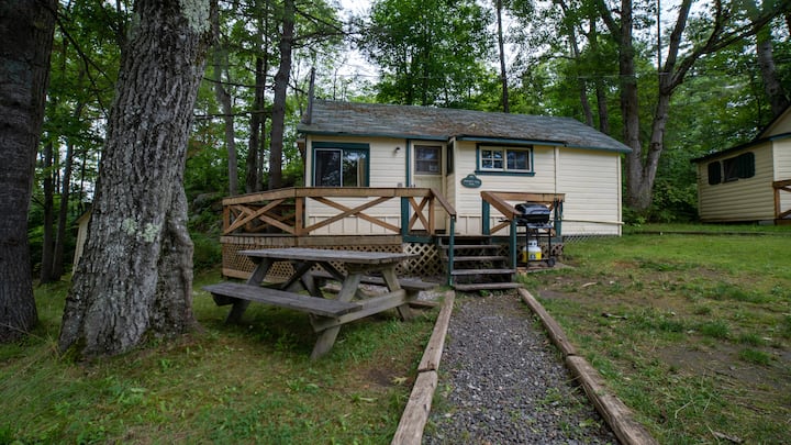 Cottage #4: Monterey Pine - Gravenhurst