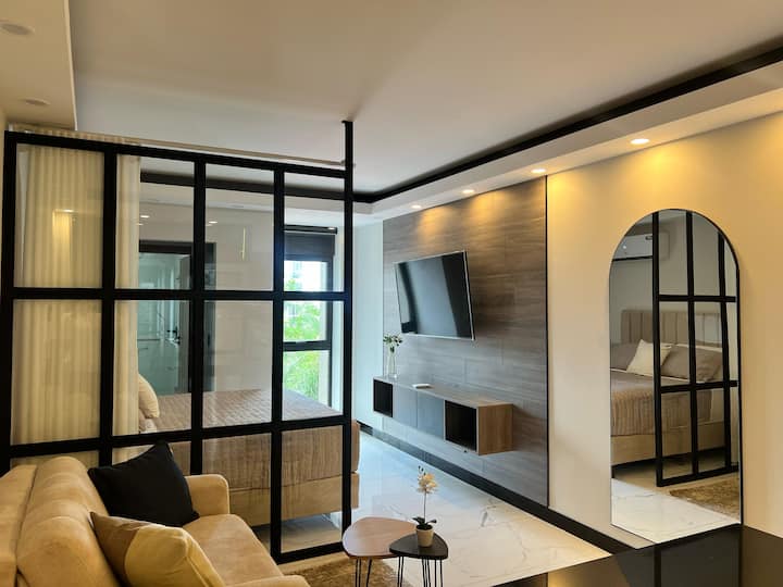 Moderno Estudio En Equipetrol - Bolivia