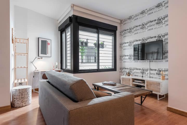 Chic Historic Centre Apt Free Rooftop Pool Parking - Málaga