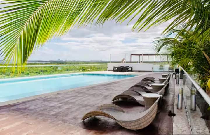 Lovely Loft With Pool In Center! - Cancún