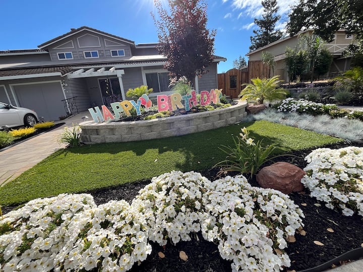 Stay With Jenn In Comfort! - Milpitas, CA