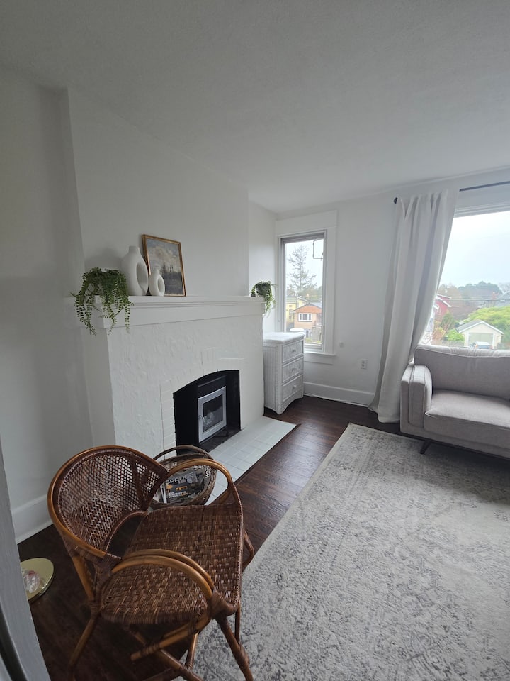 2 Bedroom Charachter Suite - Victoria