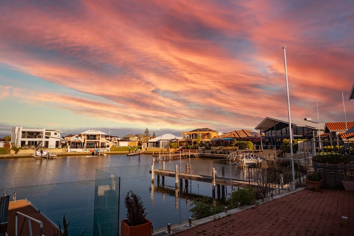 Luxury Canal Life Oasis - Mandurah