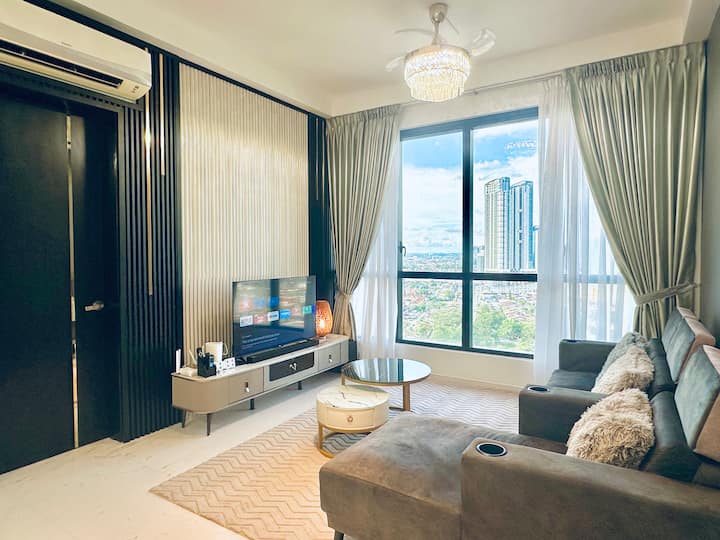 Sky 88 | Azure Suites Near Ksl | 3b2b - Woodlands