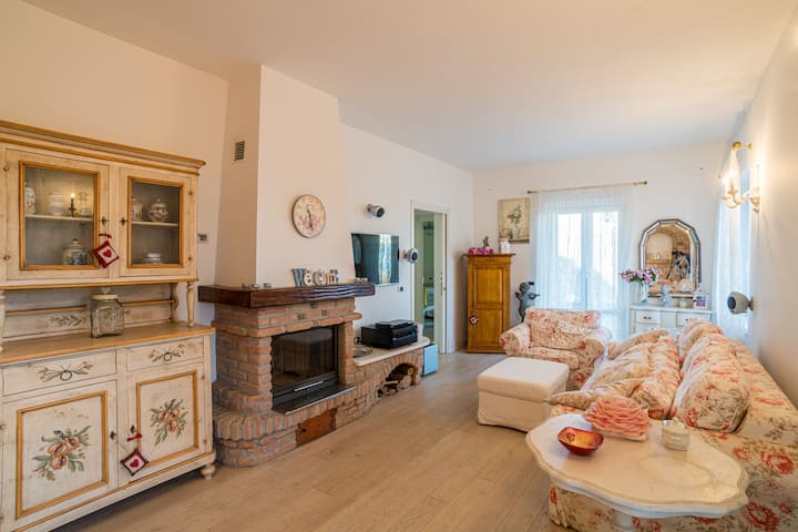 Romantic Apartment In The Green 6km From Bellagio - Italy