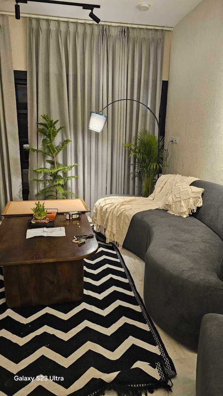 Stylish 3bhk Apart | Walk To Taj Mahal | 1500sqft - Agra