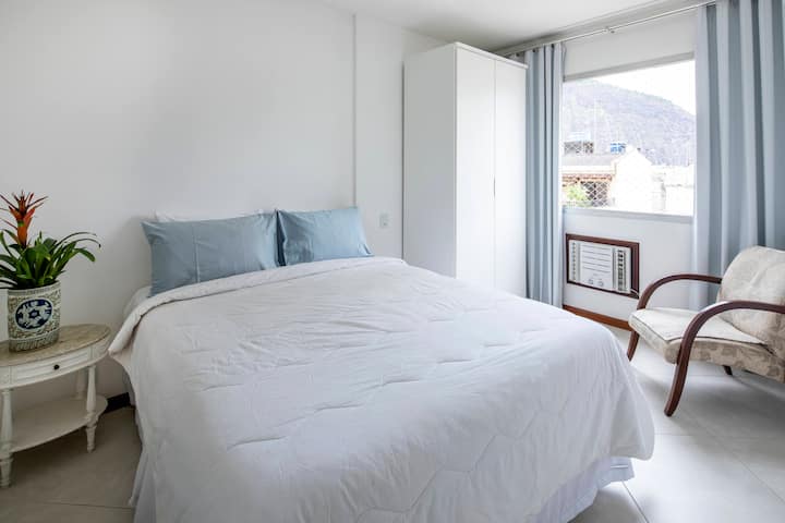 Spacious | 2br | 2ba | Wi-fi | Near Beach |Parking - Copacabana