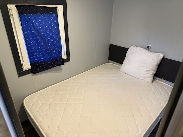 Petit Mobile Home Dans Camping - Haute-Loire