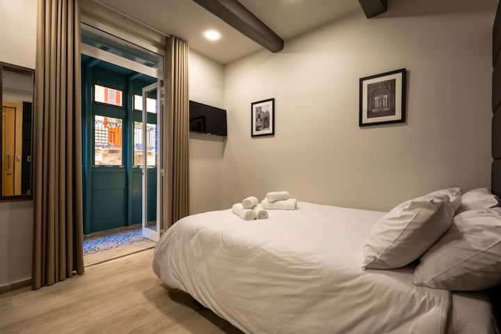 Piccolin Suites 3 By Gb Apts - La Valeta