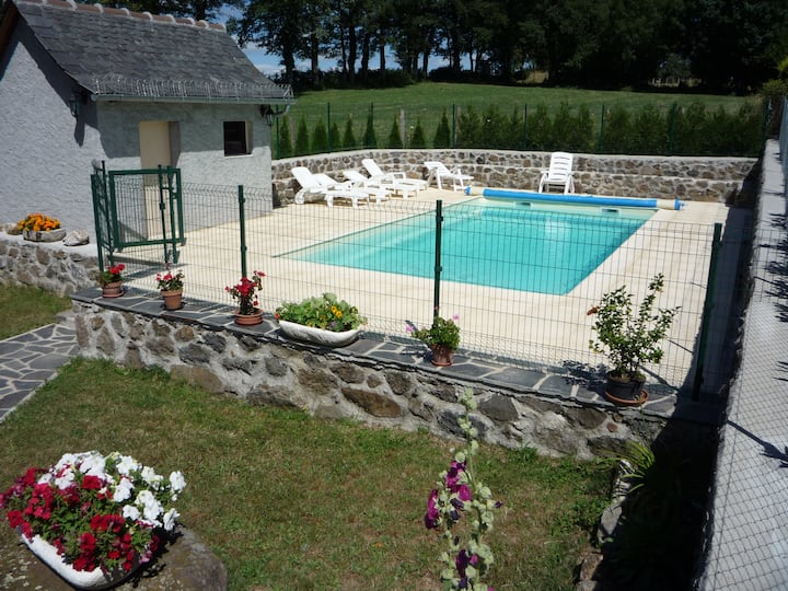 Gîte Les Chênes Dorés - Taussac