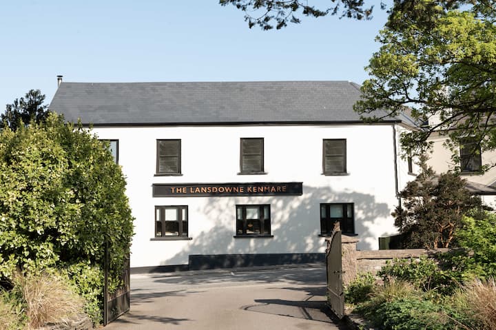 Townhouse Accommodation - Kenmare