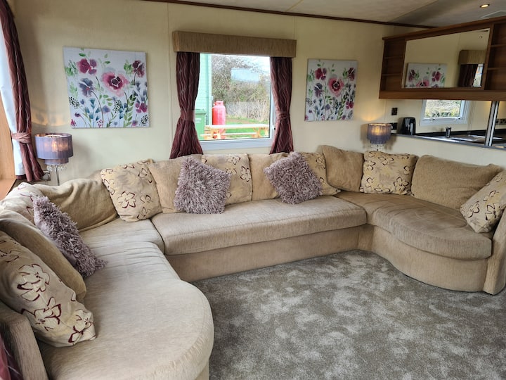 Very Victoria - Unit 1 - Evesham