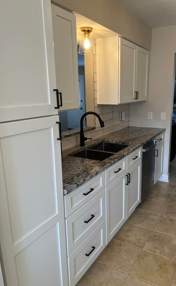 Cute Lake Country, 3 Bedroom Condo In Hartland - Oconomowoc, WI