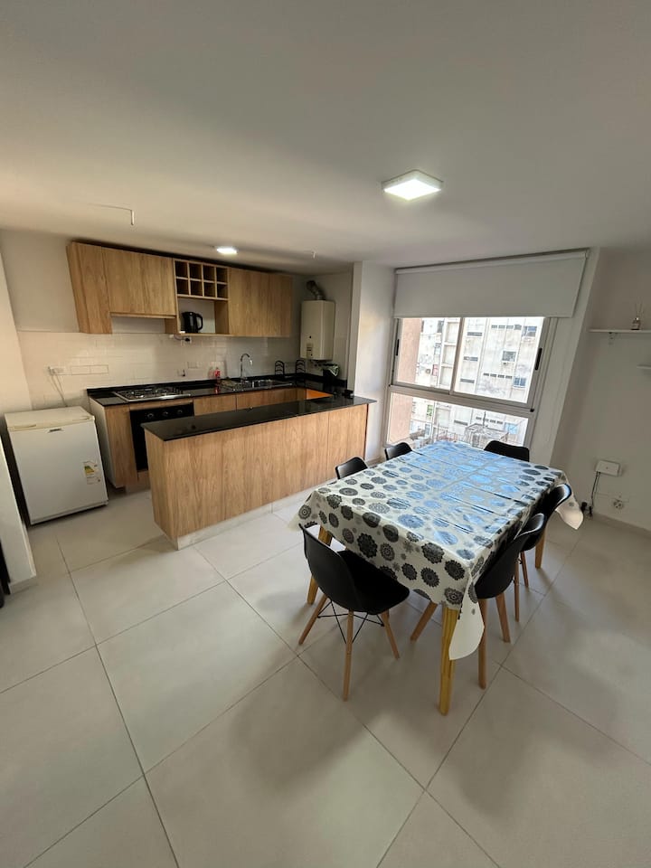 Depto -Tucuman- Barrio Centro Para 4p, By Apartcba - Córdoba