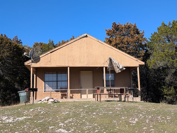 Lovely 2 Bed Mountain View Cabin - Davis, OK